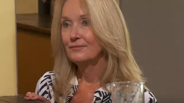 Shein Lune Geo Print Ruf­fle Hem Smock Dress worn by Christina Kempton ...