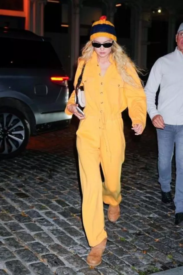 String Ting Night Garden Wristlet Phone Strap worn by Jelena Noura ...