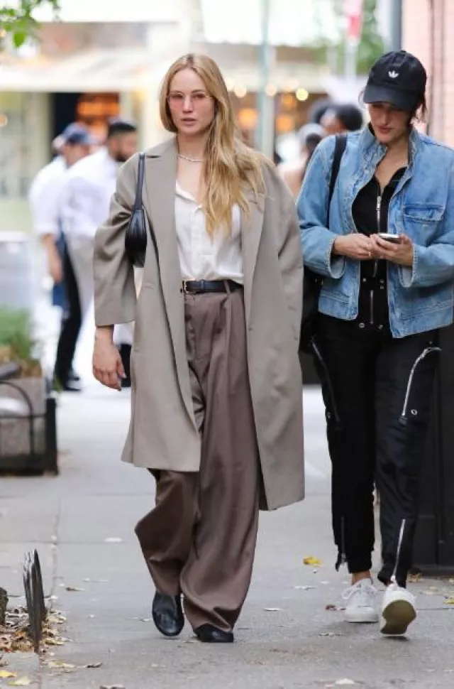 The Row Clancy Coat in Virgin Wool worn by Jennifer Lawrence in New ...