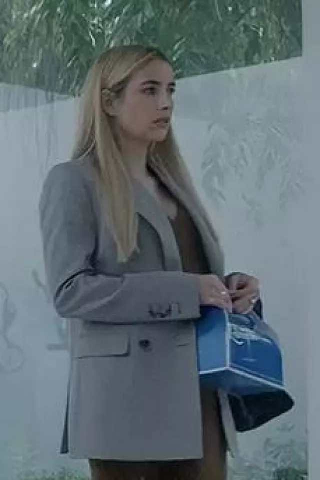 Fourre-tout Furla 1927 porté par Emma Roberts dans American Horror ...