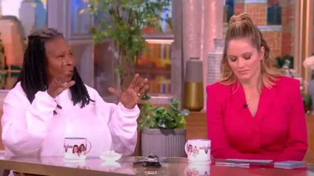 Alexander McQueen Combinaison sur mesure à col en V portée par Sara ...