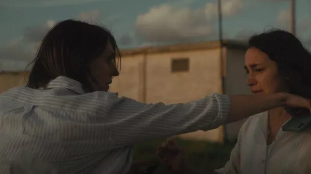 Zara Striped Linen Blend Shirt worn by Amy Silva (Suranne Jones) as ...