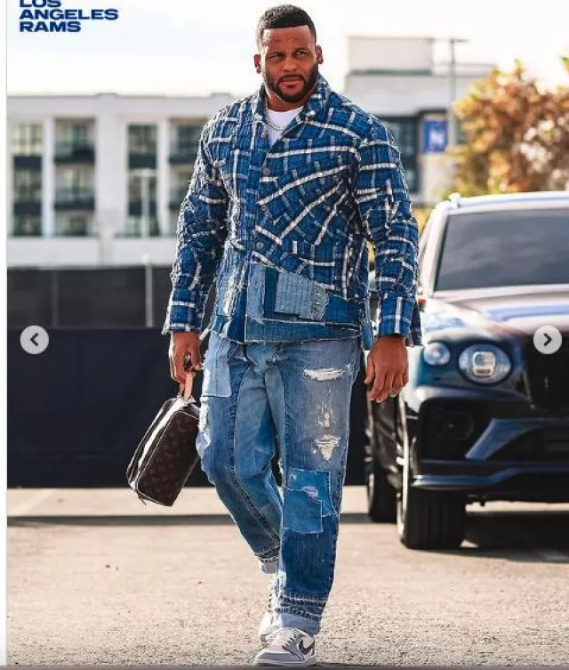 Greg Lauren Surchemise en patchwork bleu à carreaux et denim portée par ...