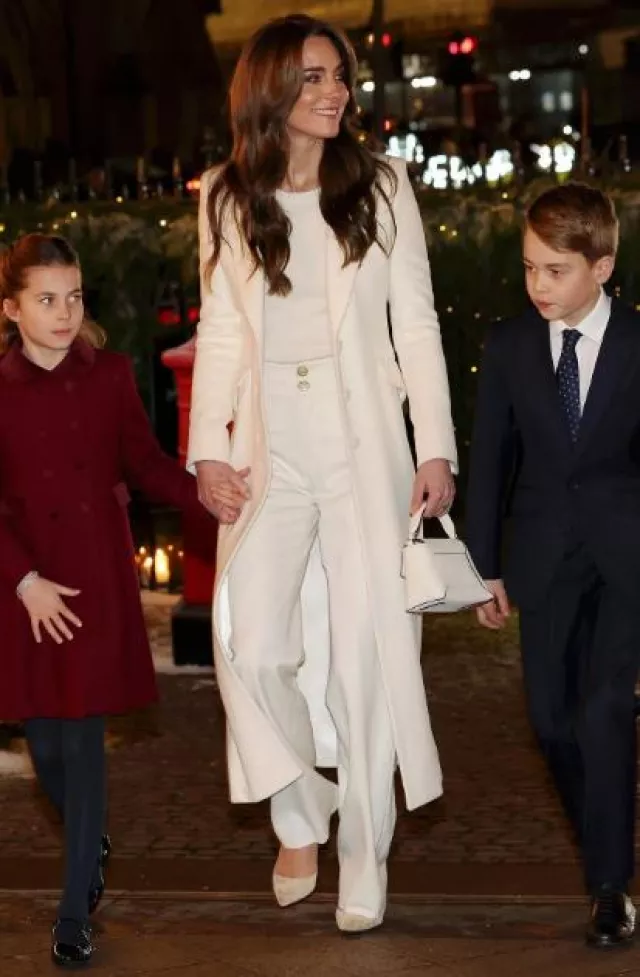 Strathberry Mo­sa­ic Nano in Vanil­la worn by Catherine, Duchess of ...