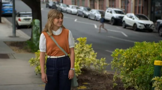 Pantalon large en lin Marcs Eva porté par Olympia 'Oly' Chalmers-Davis ...