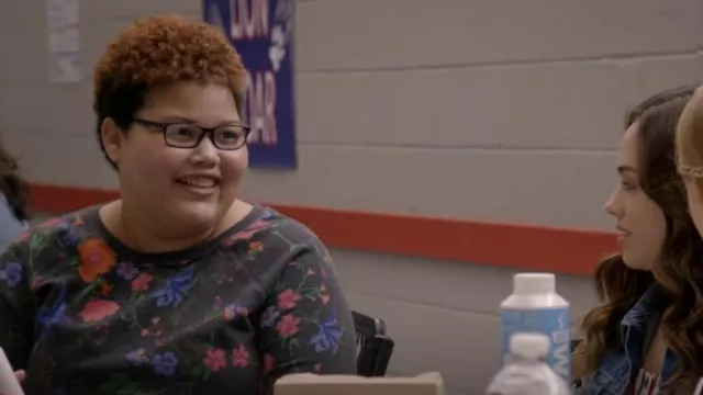 Old Navy Flo­ral Sweat­shirt worn by Aisha Robinson (Nichole Brown) as ...
