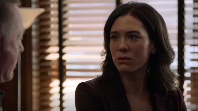 Theory Eti­en­nette Blaz­er Bur­gundy worn by Trudy Platt (Amy Morton ...