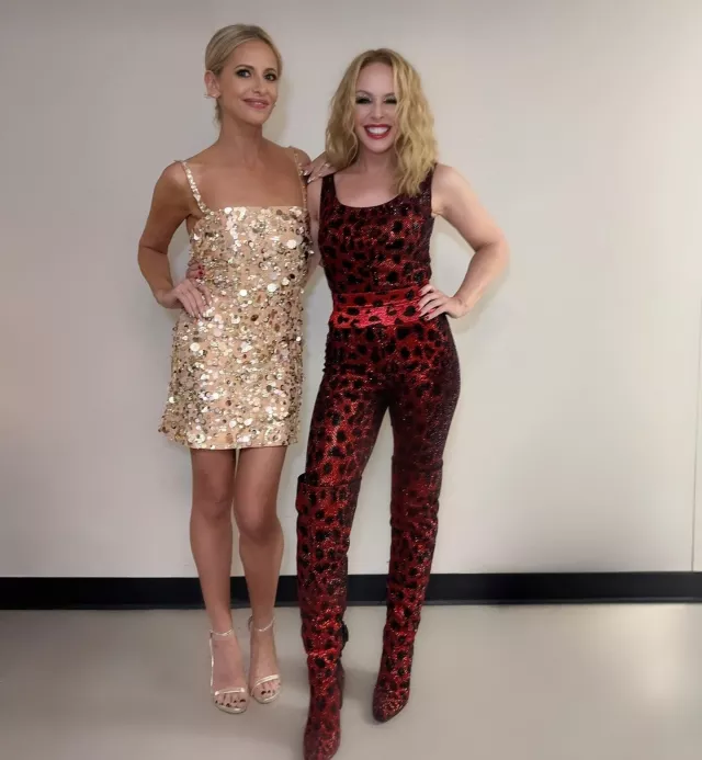 Jimmy Choo Gold Alva Metallic Sandals worn by Sarah Michelle Gellar on ...