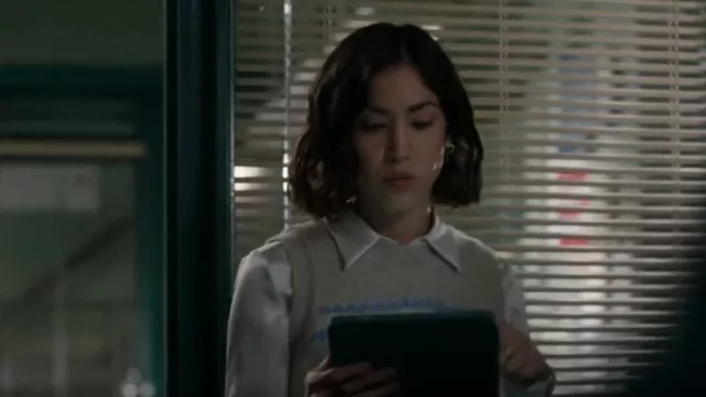 Sandro Paris Sleeve­less Sweater worn by Violet Yee (Connie Shi) as ...