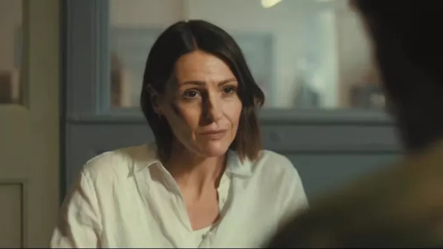 Zara Linen Over­size Blouse worn by Amy Silva (Suranne Jones) as seen ...
