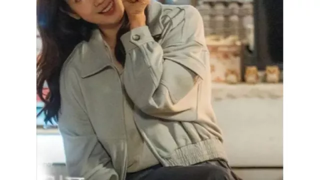 Grey wool Jacket of Nam Ha-neul (Park Shin-hye) in Doctor Slump (S01E01 ...