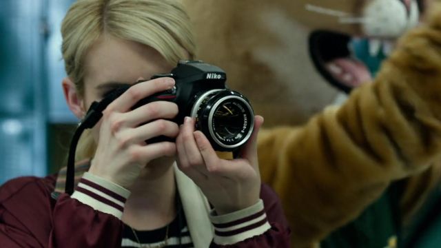 The camera Nikon Vee (Emma Roberts) in Nerve | Spotern