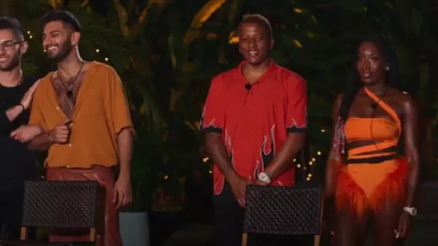 The Lumi Shop Clemen­tine Fuzzy Set worn by Brittne Babe as seen in ...