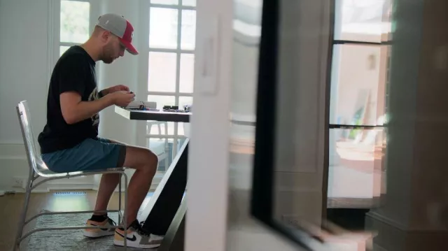 Nike Air 1 Low Se usada por William Byron como se ve en NASCAR: Full ...