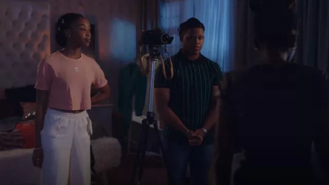 Adidas Adi­col­or Es­sen­tials Cropped Tee worn by Fikile Bhele (Khosi ...