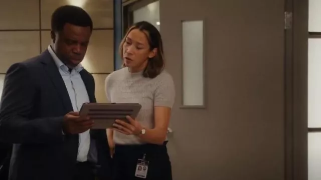 Club Monaco Cashmere Rib Short Sleeve Tee worn by Sarah Truong (Mayko ...