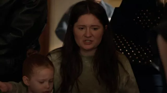 Haut à manches longues Toyko en coton porté par Debbie Gallagher (Emma ...