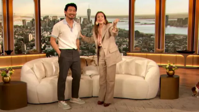 Gabriela Hearst Josh Pant in Wool Cash­mere worn by Drew Barrymore as ...