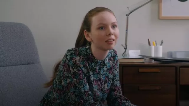 Zara Floral Printed Shirt Dress worn by Alice Carlson (Sadie Munroe) as ...