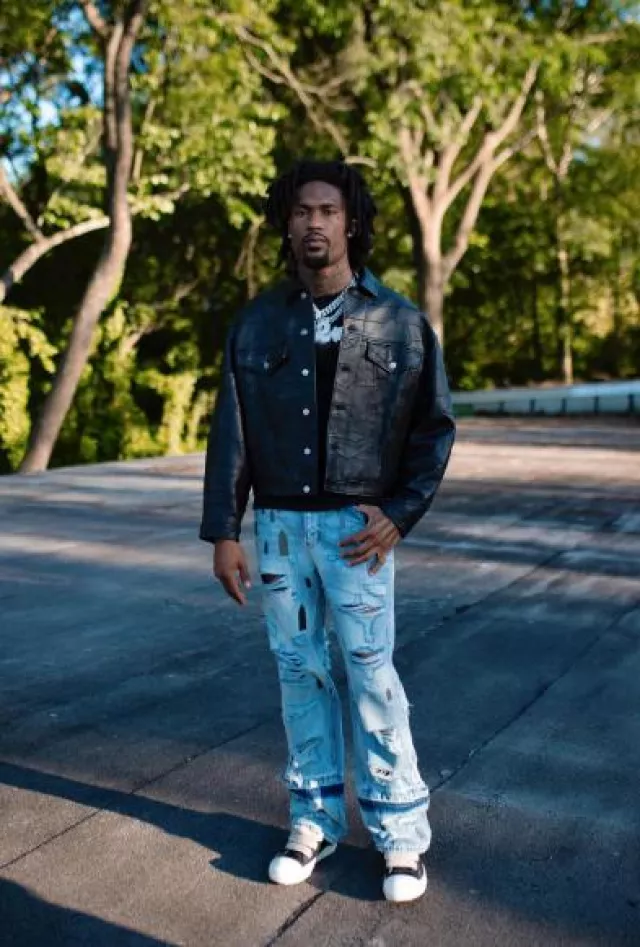 Who Decides War Blue Met­al Win­dow Patch Gnarly Jeans worn by Hunxho ...
