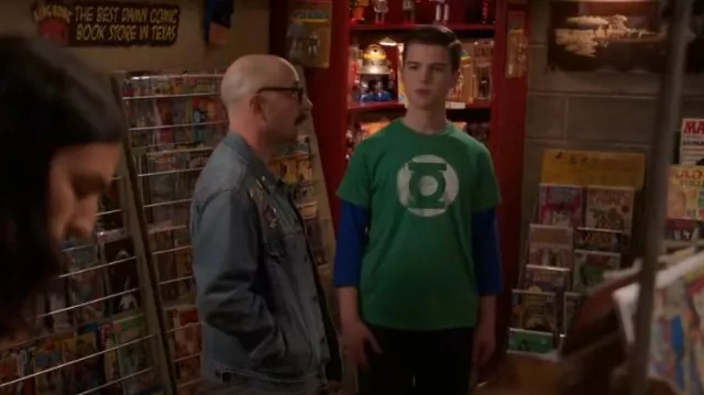 Green Lantern Distressed Logo Short Sleeve T-Shirt worn by Sheldon ...