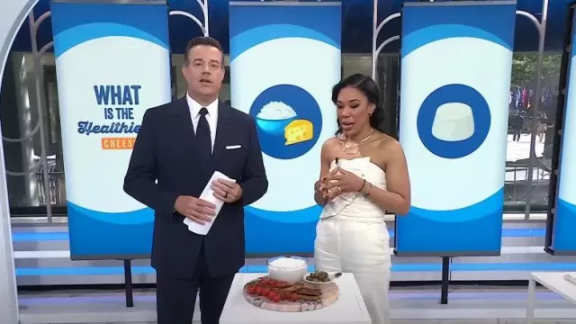 Sezane Matheo Trousers in Ecru worn by Vanessa Rissetto as seen in ...