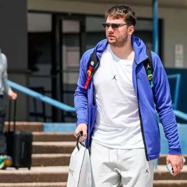 Jordan White Small-Jumpman Dri-Fit T-Shirt worn by Luka Dončić on the ...