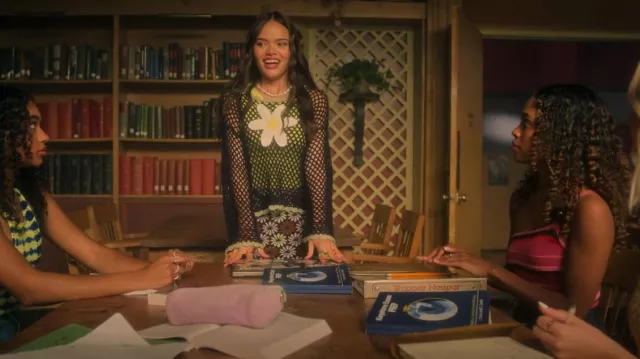 Ellekin Daisy Jacquard Mini Skirt worn by Minnie 'Mouse' Honrada (Malia ...