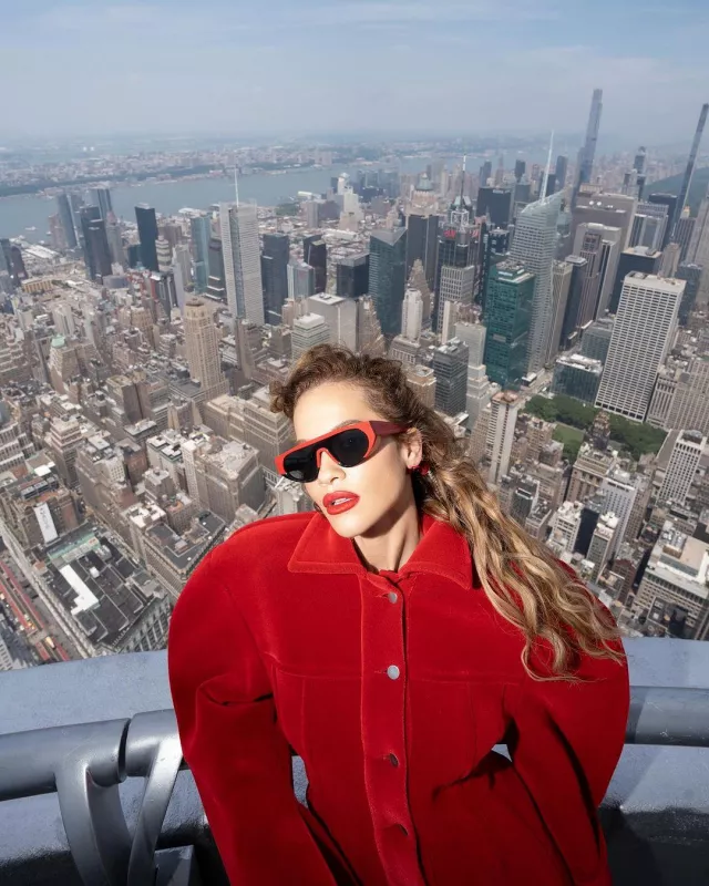 Lunettes de soleil Thierry Lasry Kanibaly portées par Rita Ora ...