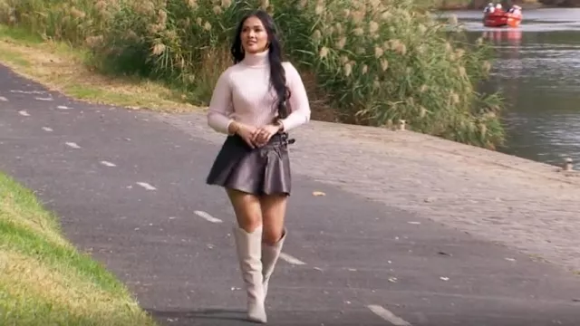 Steve Madden Bixby Boot in Sand Suede worn by Jenn Tran as seen in The ...