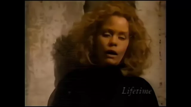 Eyeshadow of Rebecca Barnes (Susan Dey) in Deadly Love | Spotern