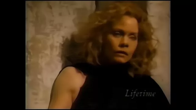 Rouge à lèvres de Rebecca Barnes (Susan Dey) dans Deadly Love | Spotern