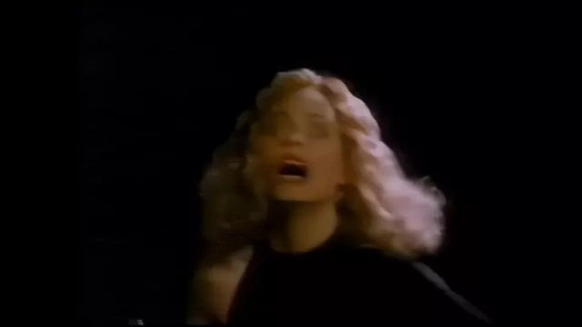 Hairstyle of Rebecca Barnes (Susan Dey) in Deadly Love | Spotern