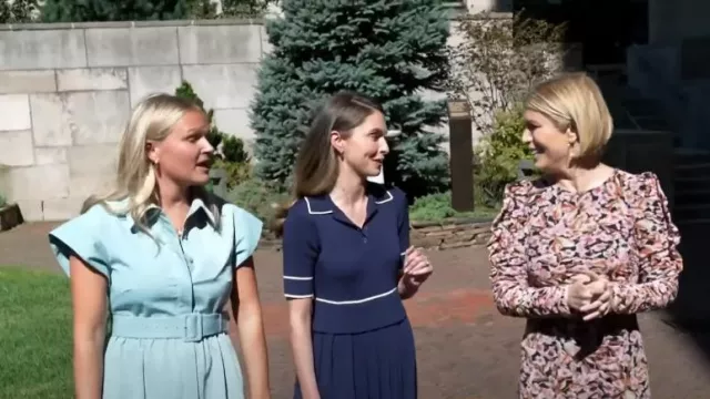 Shoshanna Riley Knit Short-Sleeve Midi-Dress worn by Courtney Toll as ...