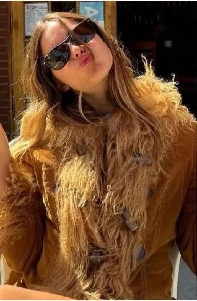 Ray-Ban Sunglasses worn by Addison Rae on her Instagram Post on October ...