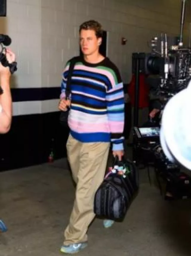 Dior Light Blue & Yellow Sole B30 Sneakers worn by Joe Burrow on the ...