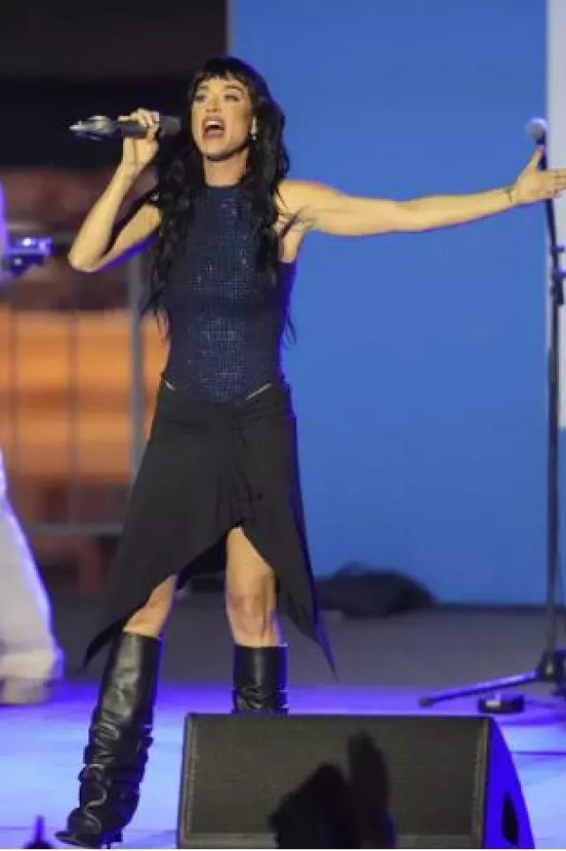 The Attico Mirna Rhinestone-Embellished Midi Dress worn by Katy Perry ...