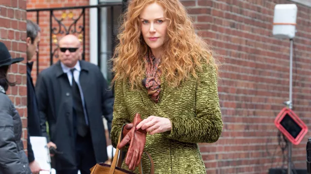 Outfits of The Undoing: Nicole Kidman wears Green Coat to play Grace ...