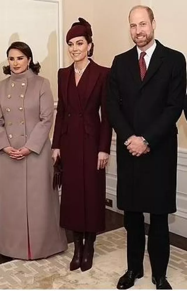 Royal Collection Bahrain Pearl Drop Earrings worn by Kate Middleton at ...