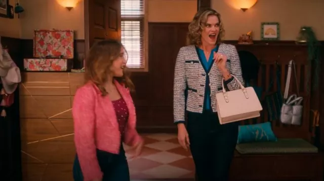 Kate Spade Mulberry Street Lise Satchel In Warm Beige worn by Tracey ...