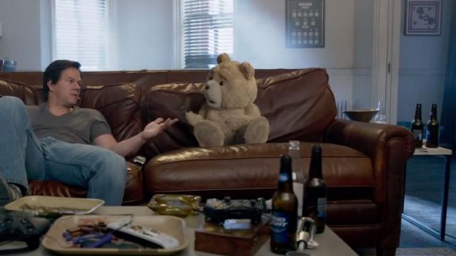The bottle of Bud Light Ted in Ted 2 | Spotern