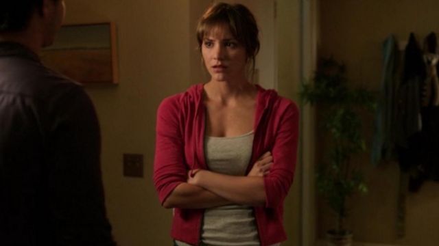 The tank top from Paige Dineen ( Katharine McPhee ) in Scorpio | Spotern