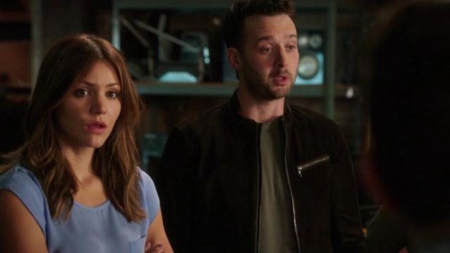 the top of Paige Dineen ( Katharine McPhee ) in Scorpio | Spotern