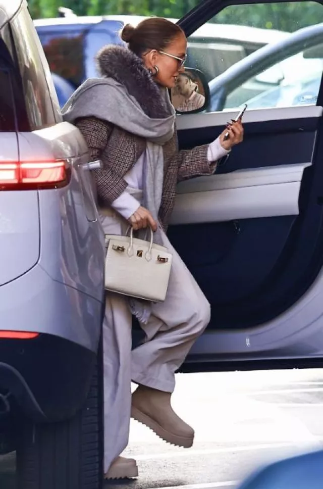 Jennifer Fisher Baby Samira Hoop Earrings worn by Jennifer Lopez in ...