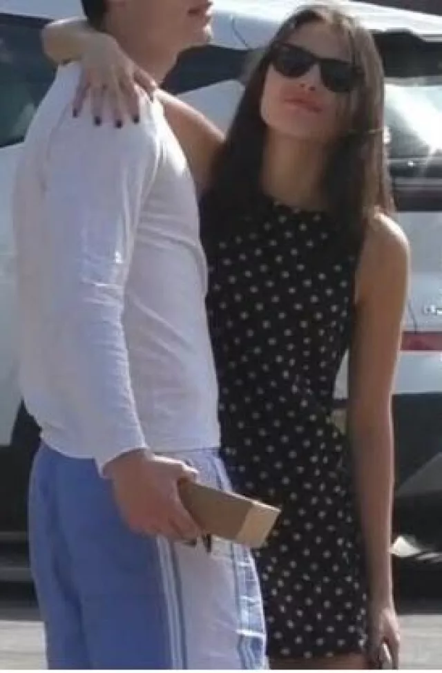 Ray-Ban Rb4420 Sunglasses worn by Olivia Rodrigo in Los Angeles on ...