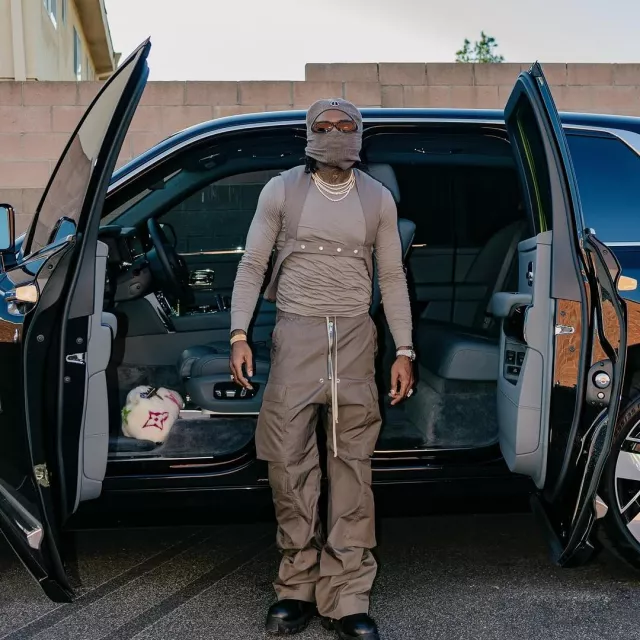 Rick Owens Dust Brown 'Cargobelas' Baggy Pants worn by Gunna on the ...