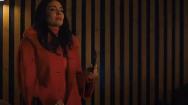 Kate Spade Faux Fur Collar Wool Coat worn by Marianne Feriera (Nicola ...