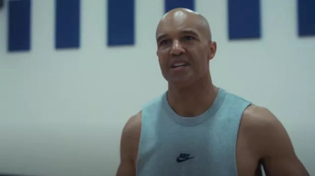 Nike Sportswear Premium Essentials T-shirt In Dark Grey Heather worn by ...