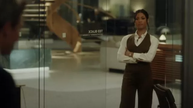 Tom Ford Women's Silk-Wool Twill Boot Cut Pants worn by Erica Rollins ...