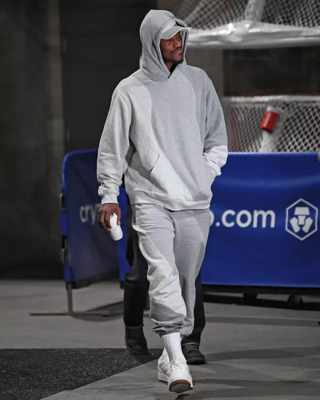 Alo Yoga Recovery Mode 'White Gum' worn by Jimmy Butler on the ...